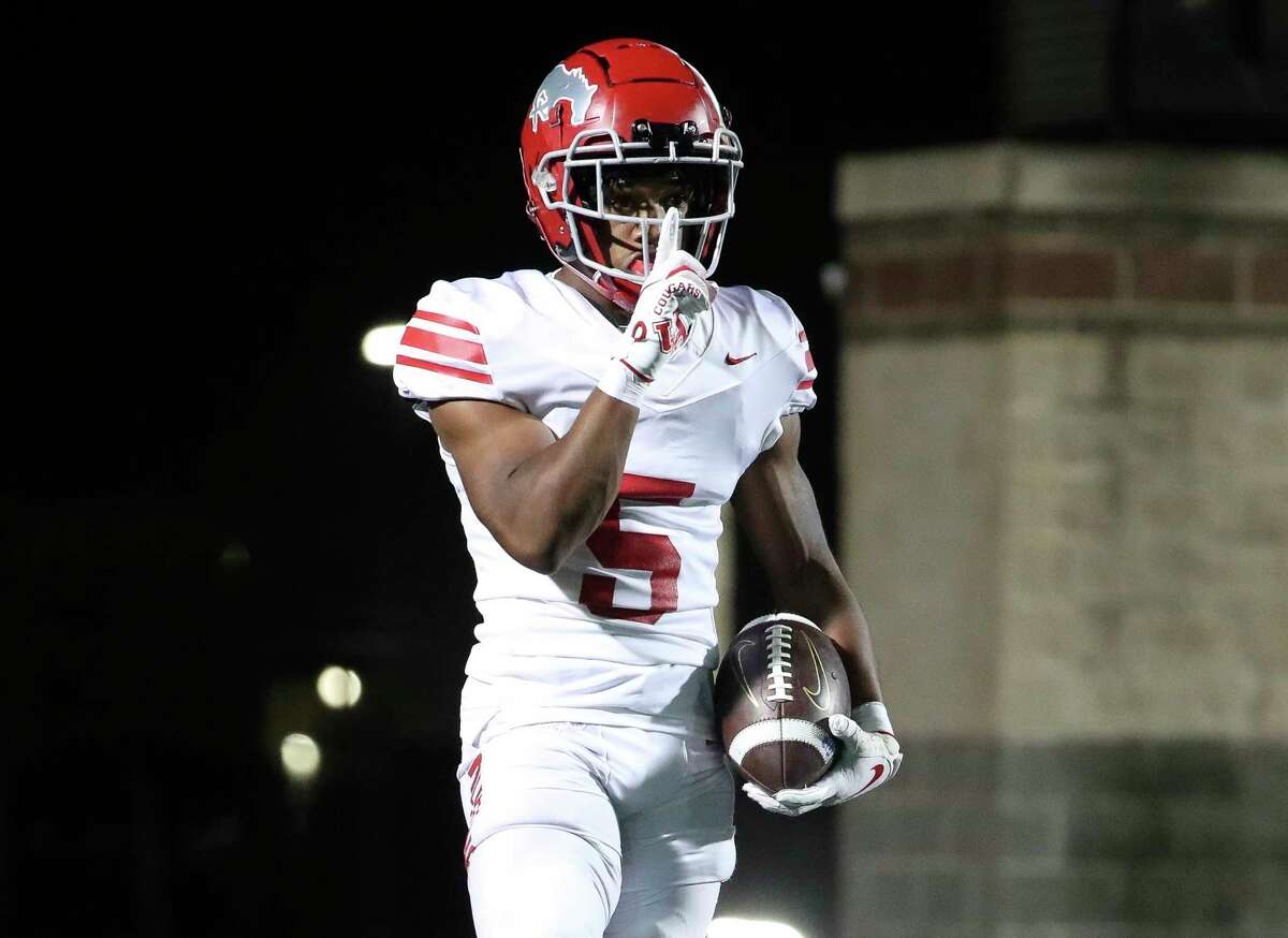 North Shore Mustangs advance to state semifinals