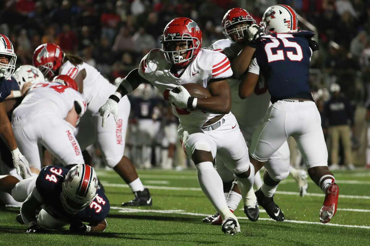 North Shore Mustangs advance to state semifinals