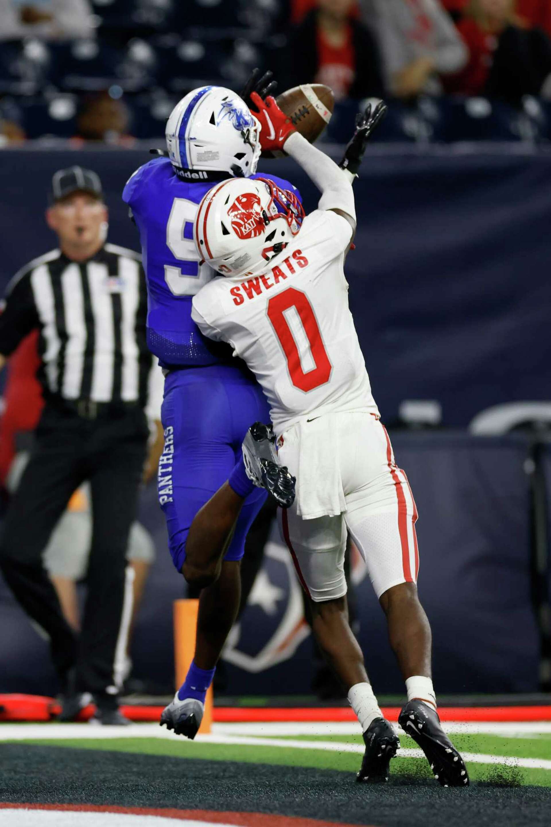 Seth Davis leads Katy Tigers to win in regional final
