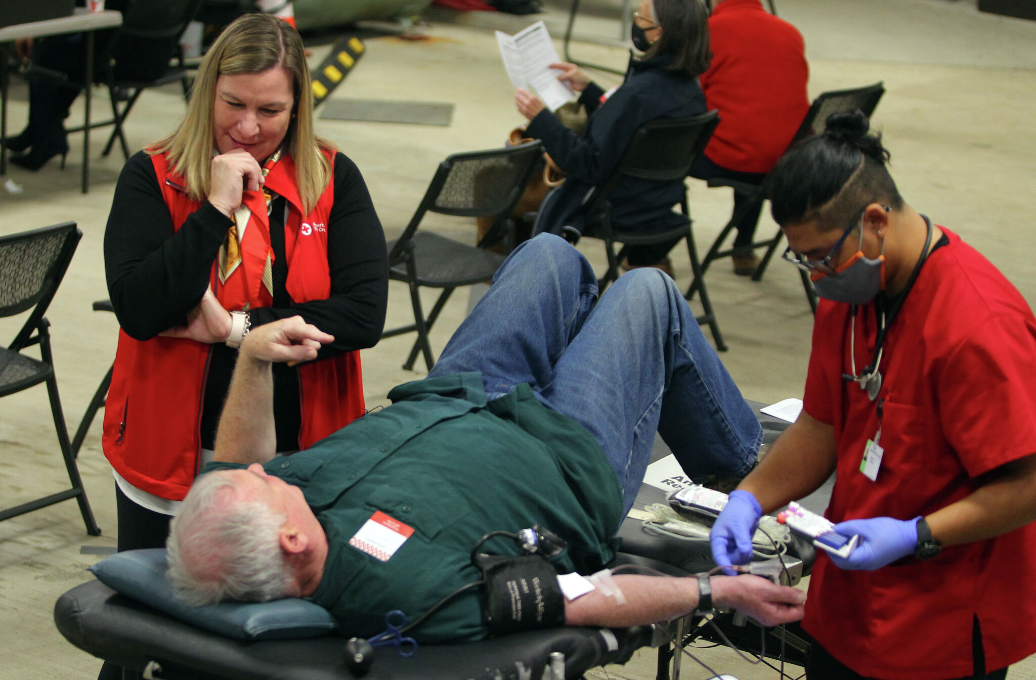 Greenwich first responders compete in Red Cross blood drive