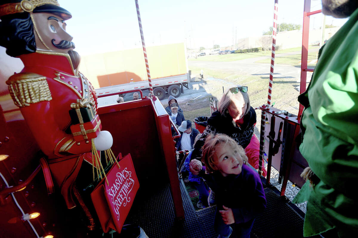 Kansas City Southern Holiday train rolls into Port Arthur