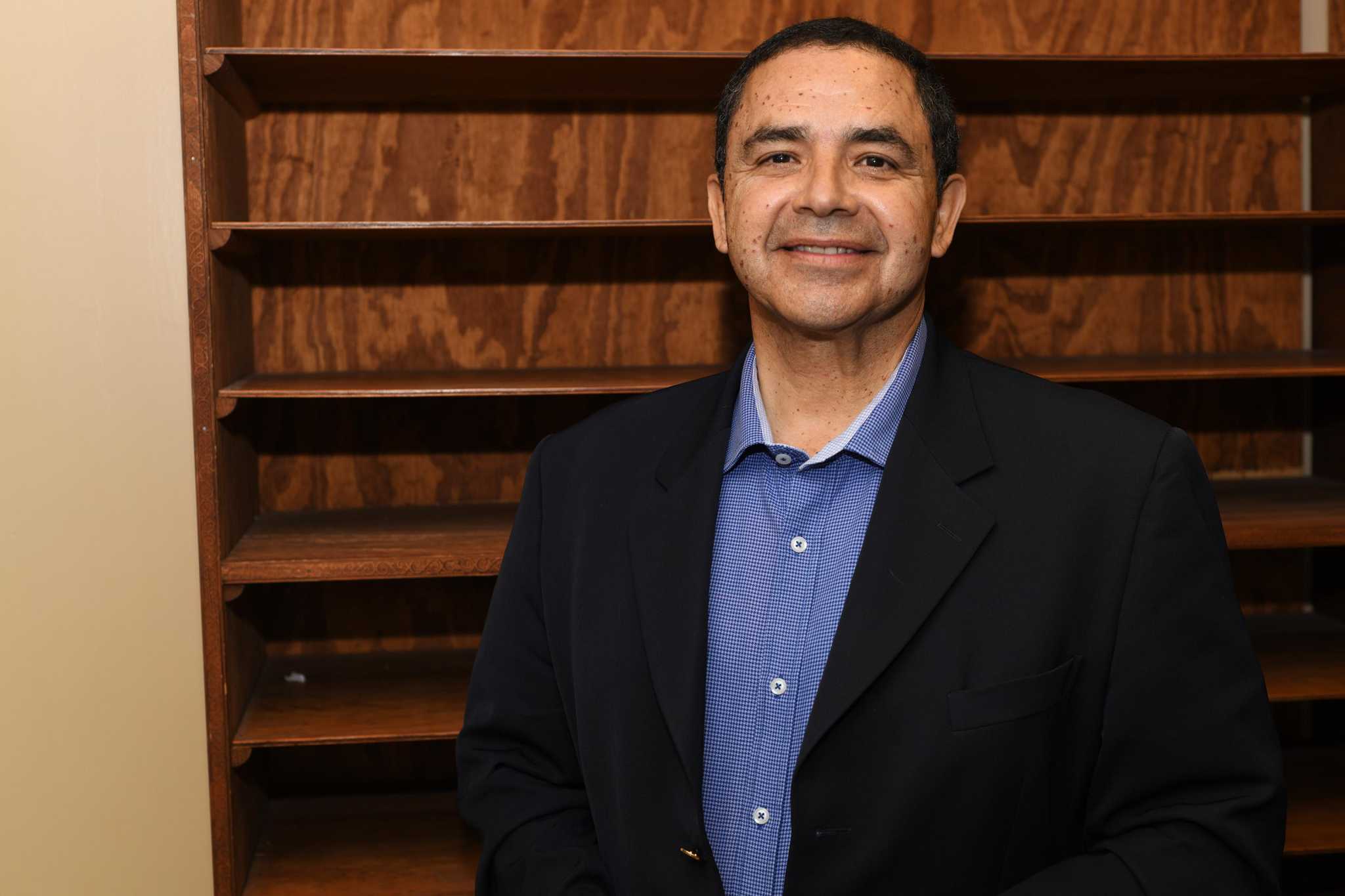 Rep. Cuellar to be sworn into Congress at Laredo City Hall