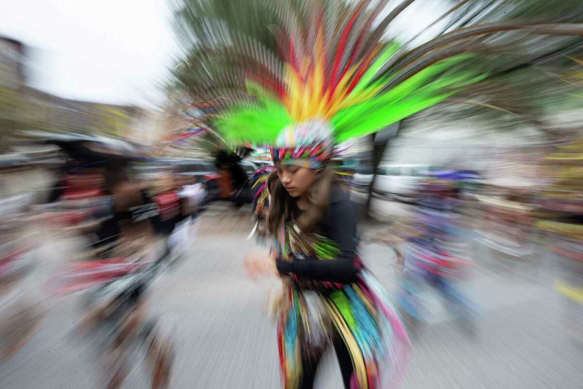Hundreds dance their way to revived Virgen de Guadalupe Festival