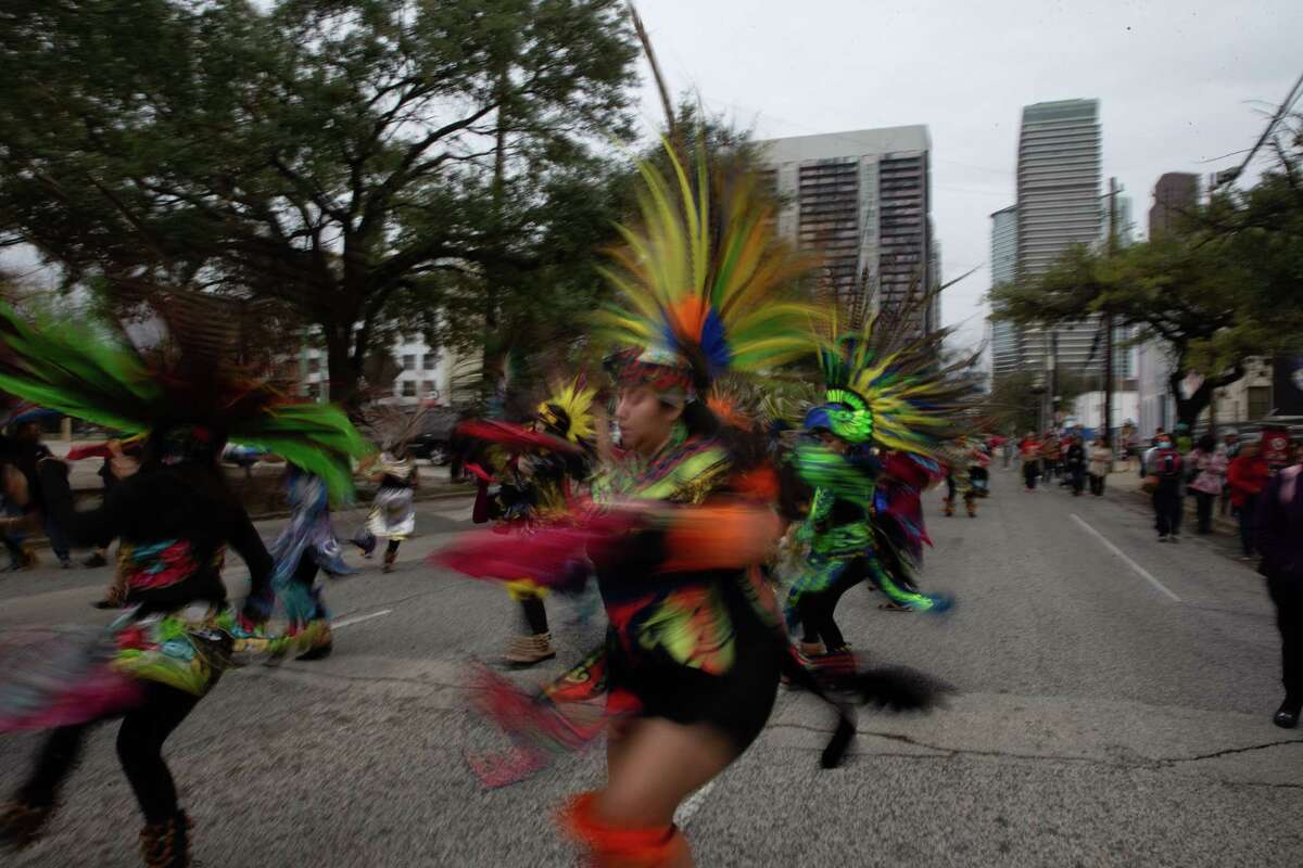 Hundreds dance their way to revived Virgen de Guadalupe Festival