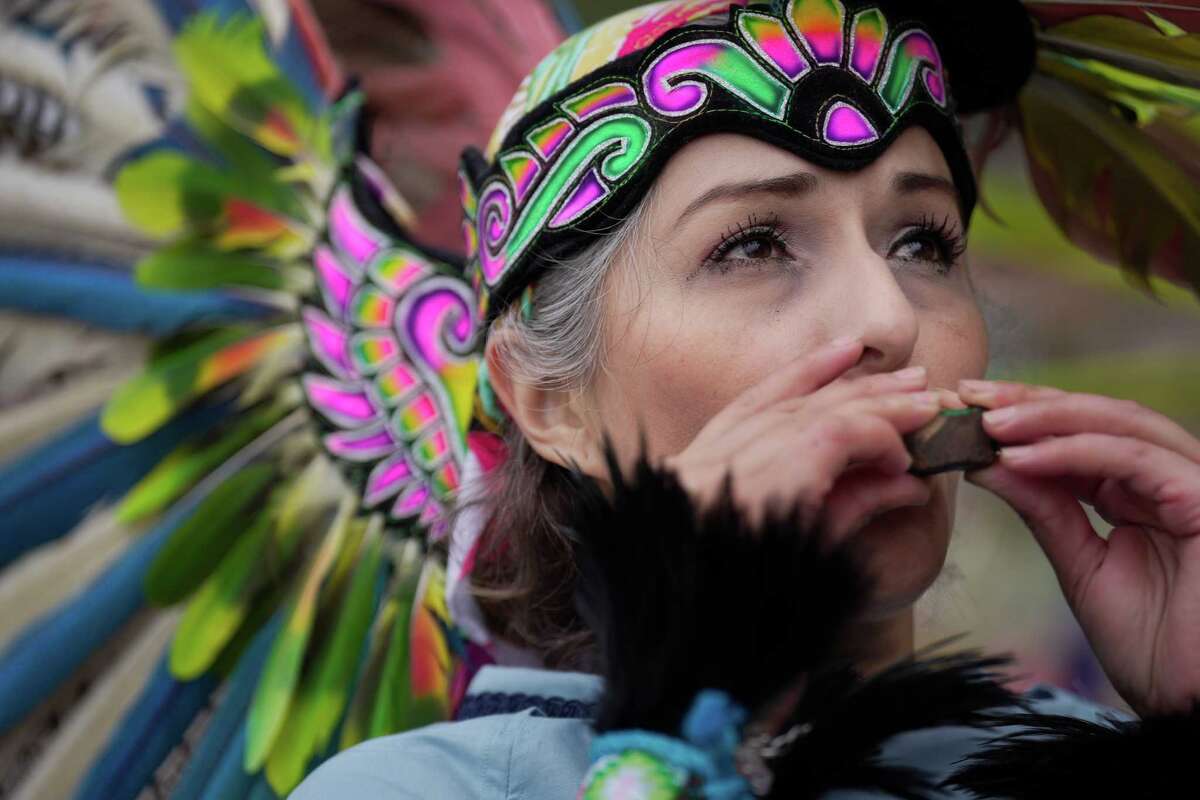 Hundreds dance their way to revived Virgen de Guadalupe Festival