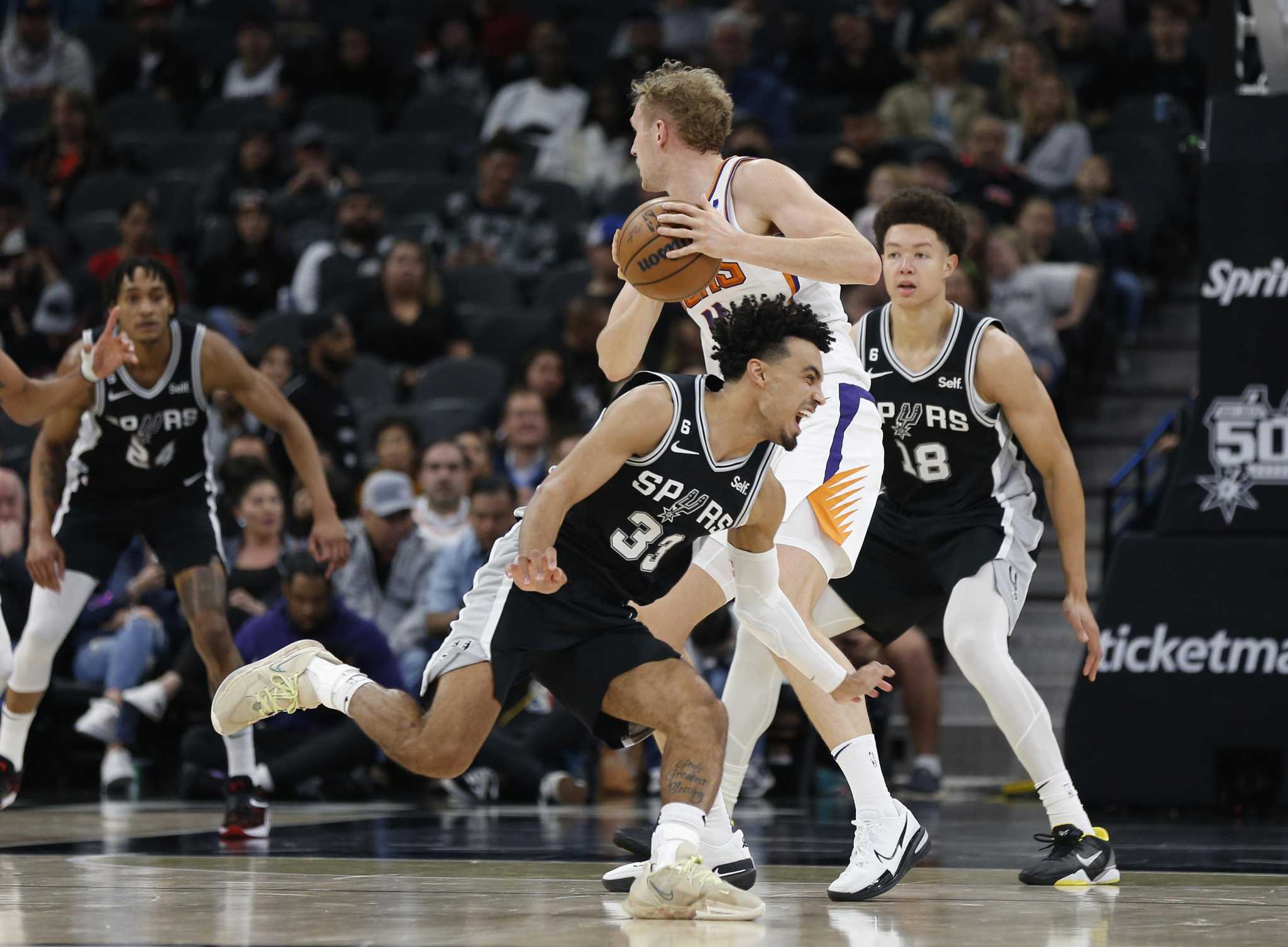 Spurs’ skid second worst in club history after pounding by Suns