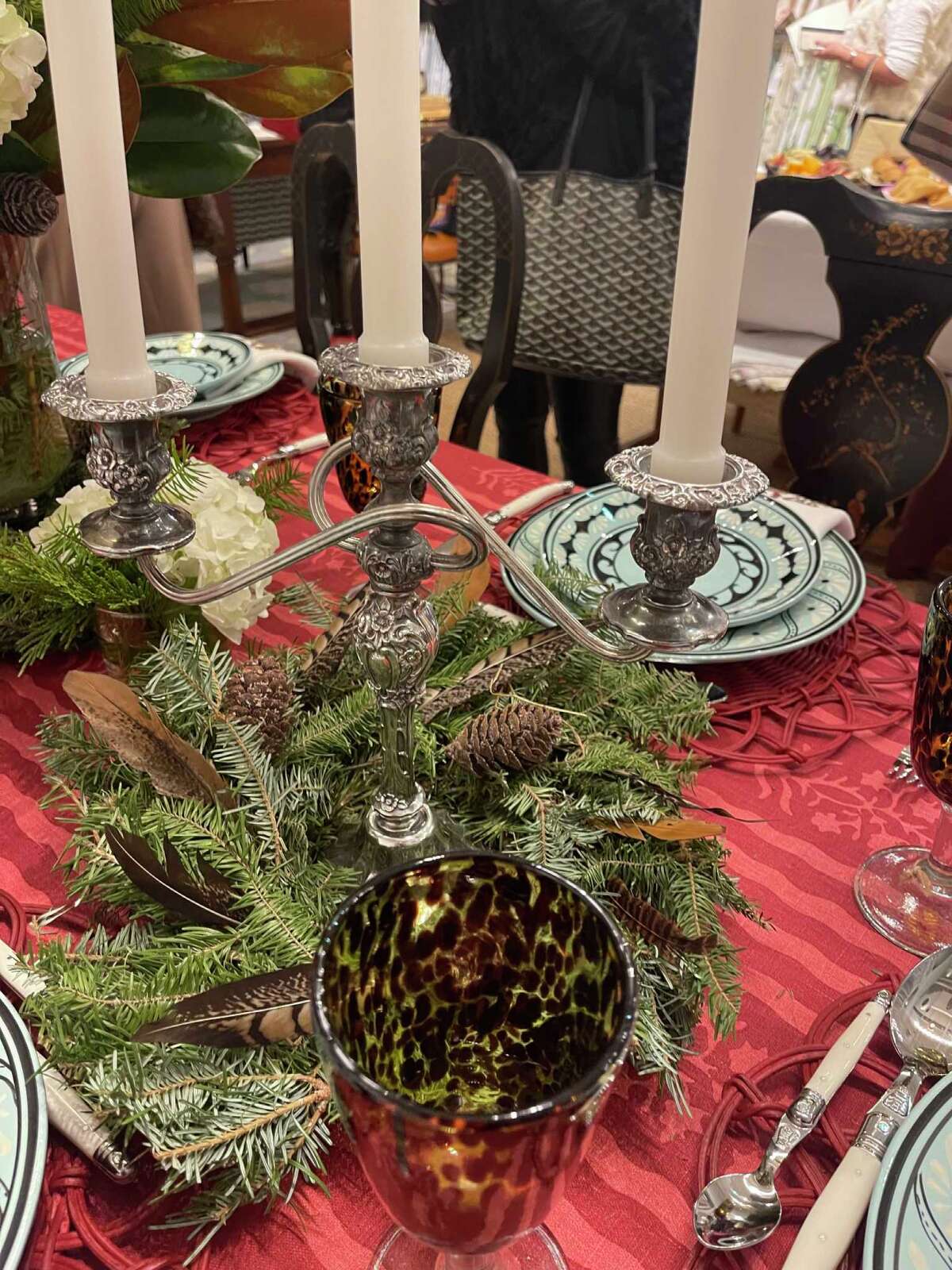 6 decorating tips for next-level holiday tablescapes
