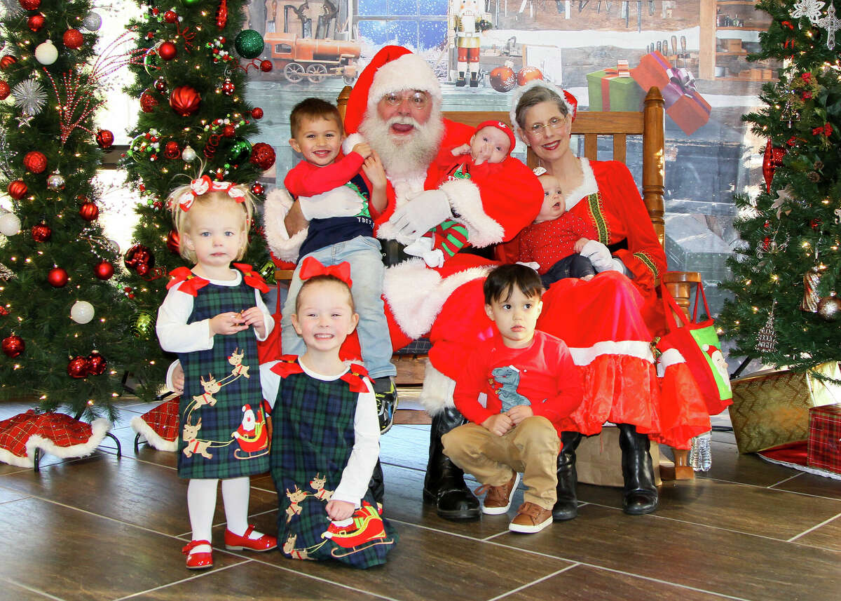 Midland Moments: Midland College hosts the annual Holiday Evening