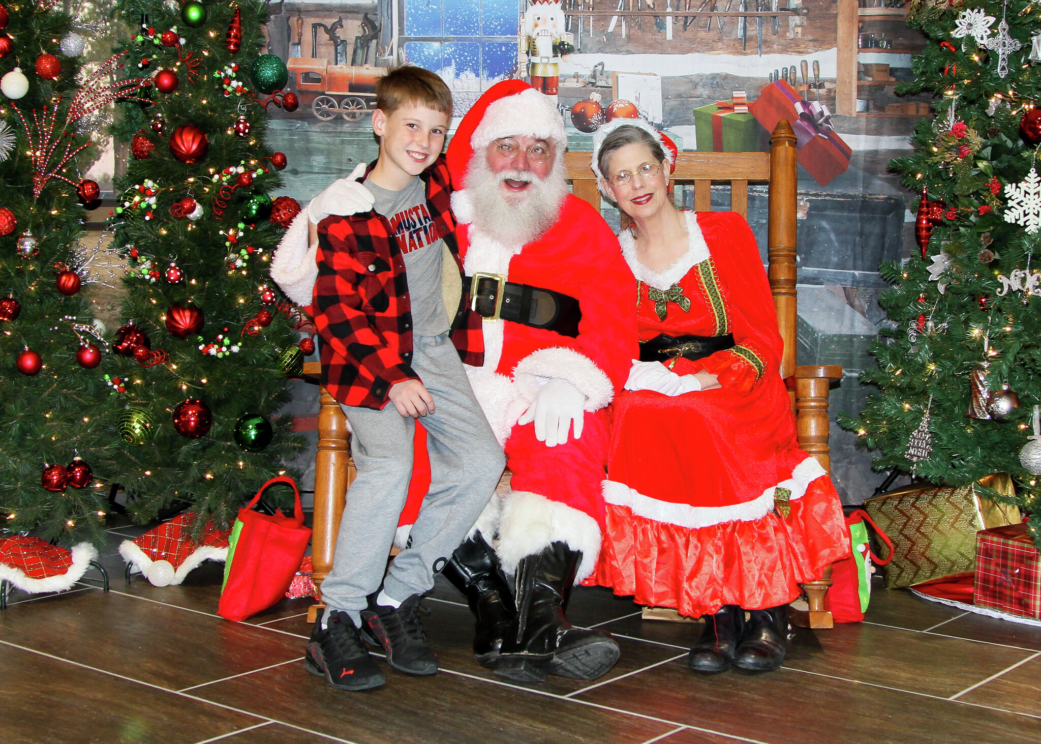Santa visits, holiday events on Midland's Community Roundup
