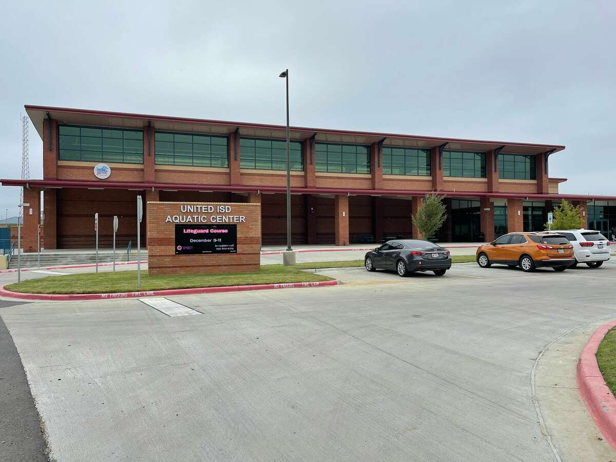 A day of celebration: UISD dedicates aquatic center to Carrol E. Summers