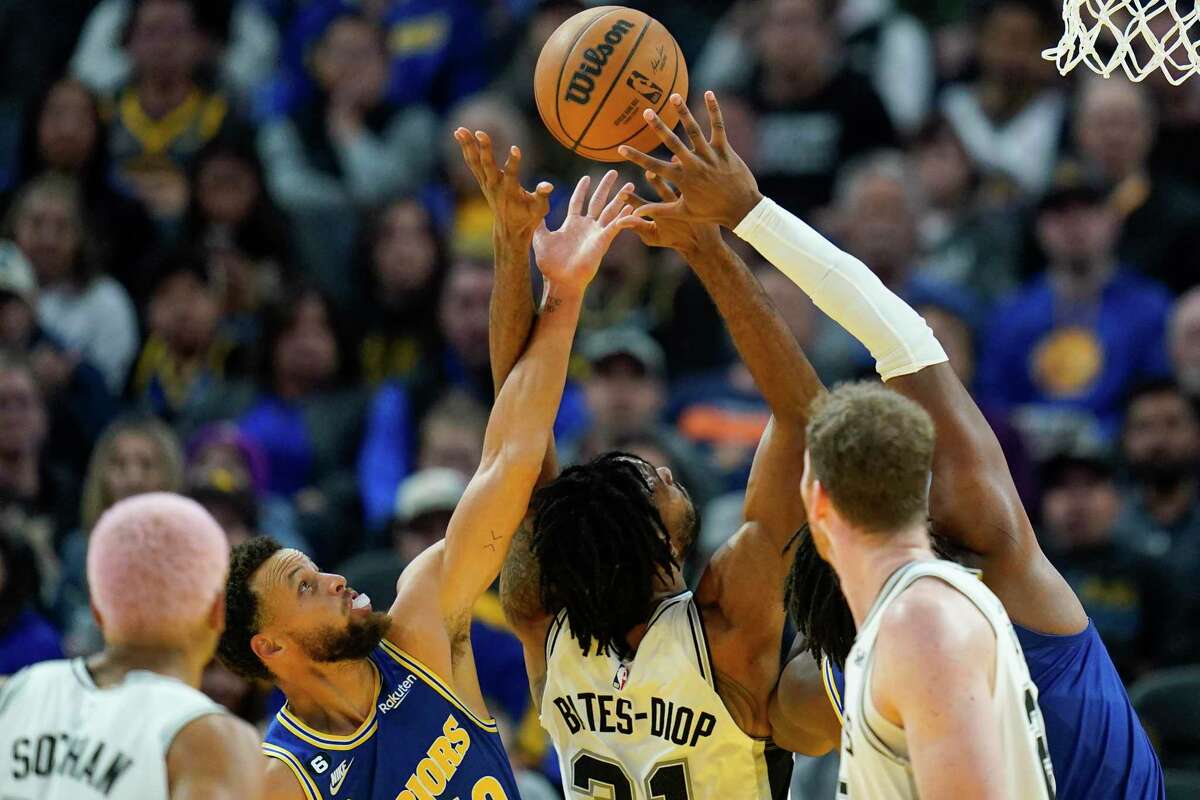 Why Steph Curry’s rebounding is on the rise and fueling Warriors’ fast ...