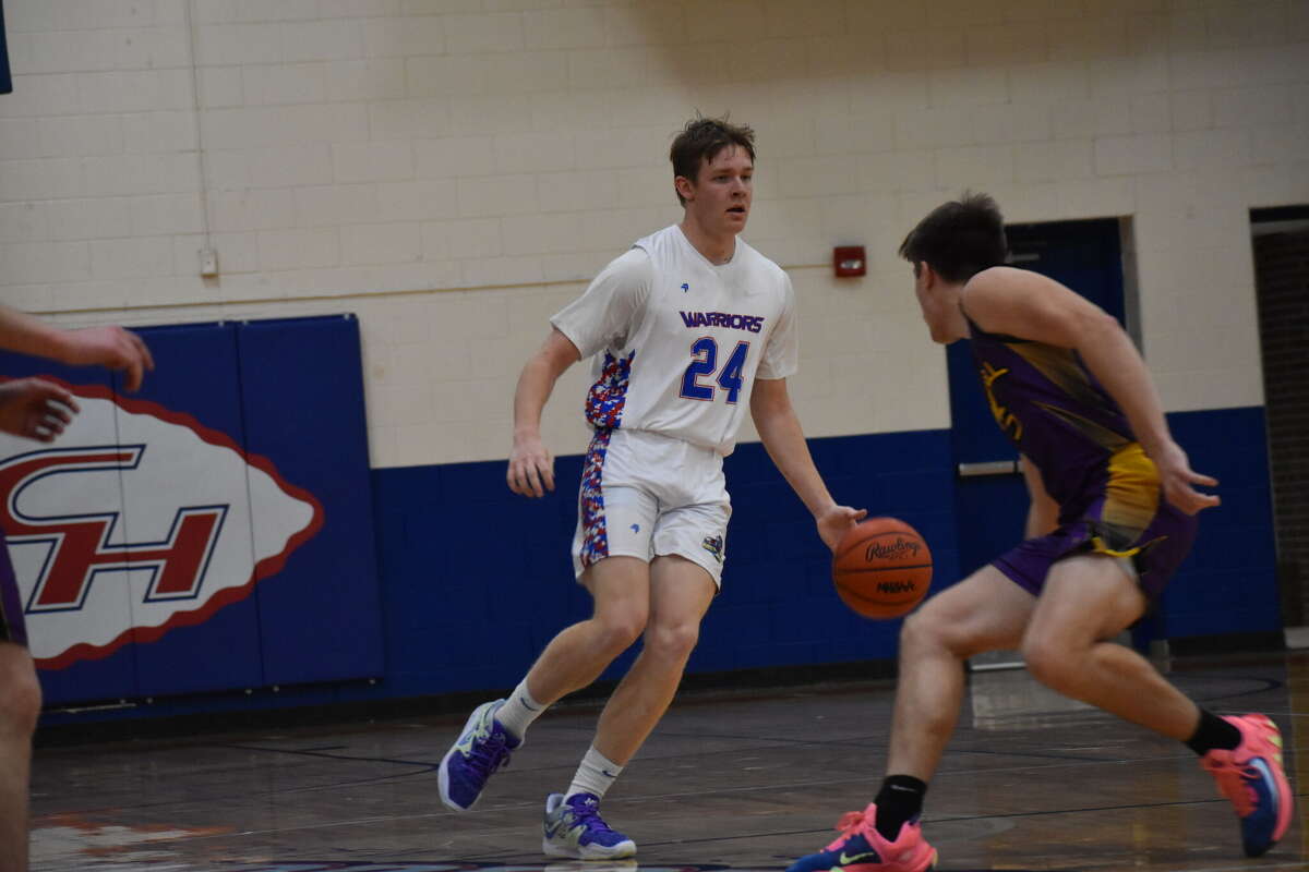 Chippewa Hills boys basketball opens season with dominant victory