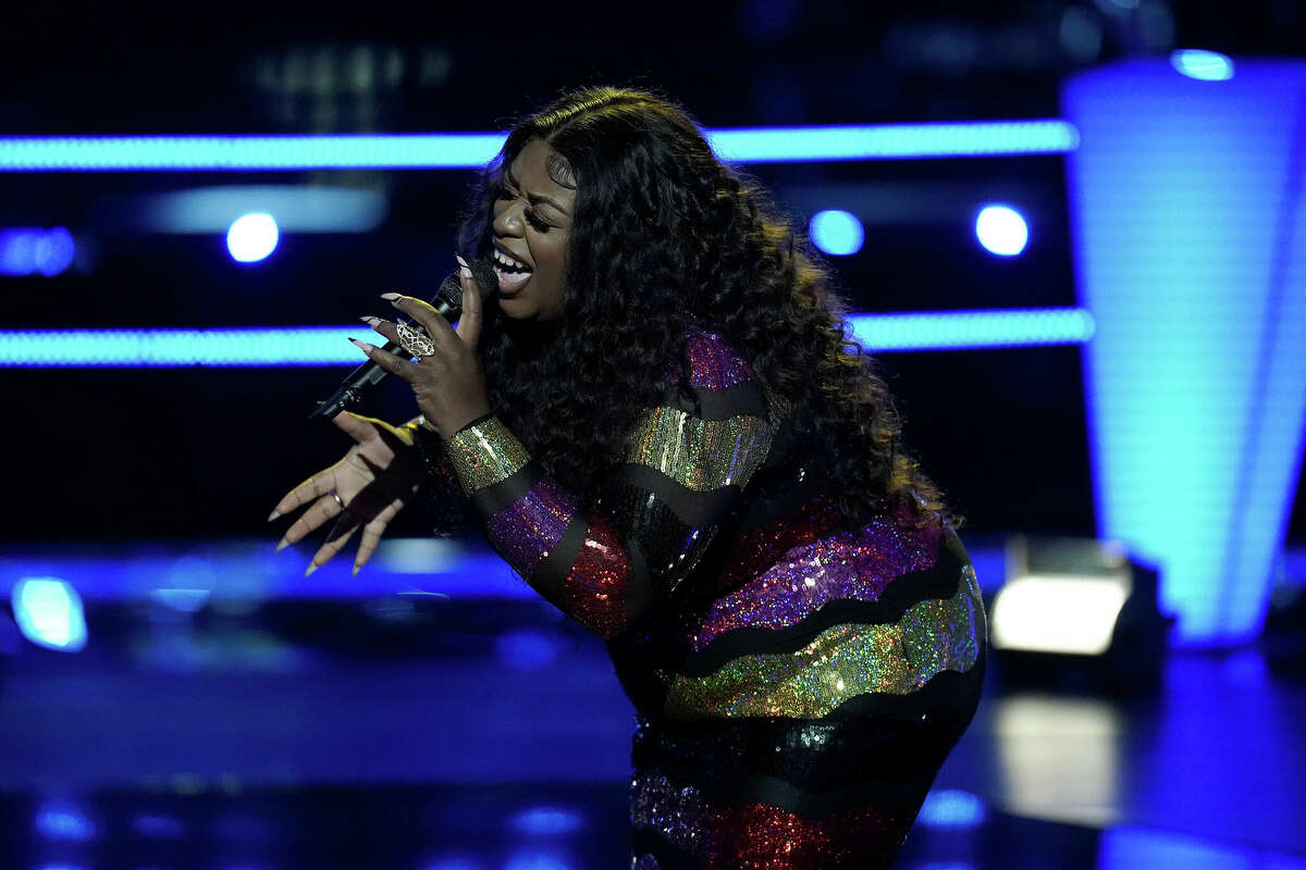 Kim Cruse climbs closer to top contestant on 'The Voice'