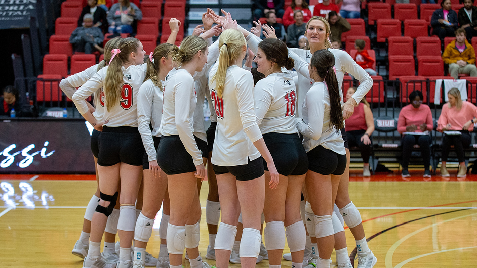 SIUE volleyball earns OVC Sportsmanship Award