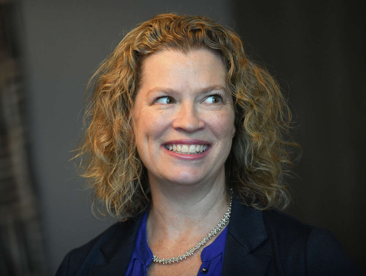 How could Stamford benefit from mayor Simmons' global focus?