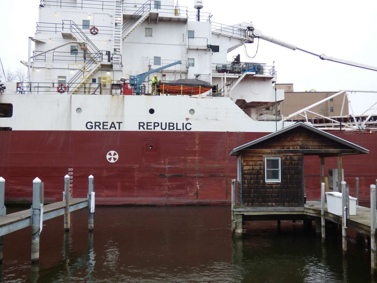 Two Great Lakes vessels visit Manistee harbor