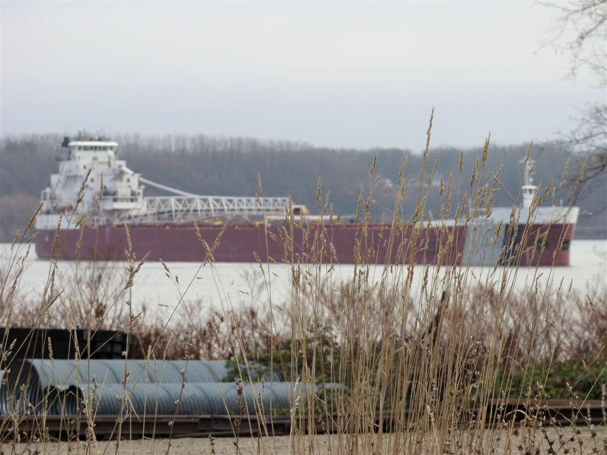 Two Great Lakes vessels visit Manistee harbor
