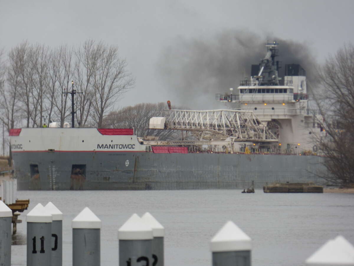 Two Great Lakes vessels visit Manistee harbor