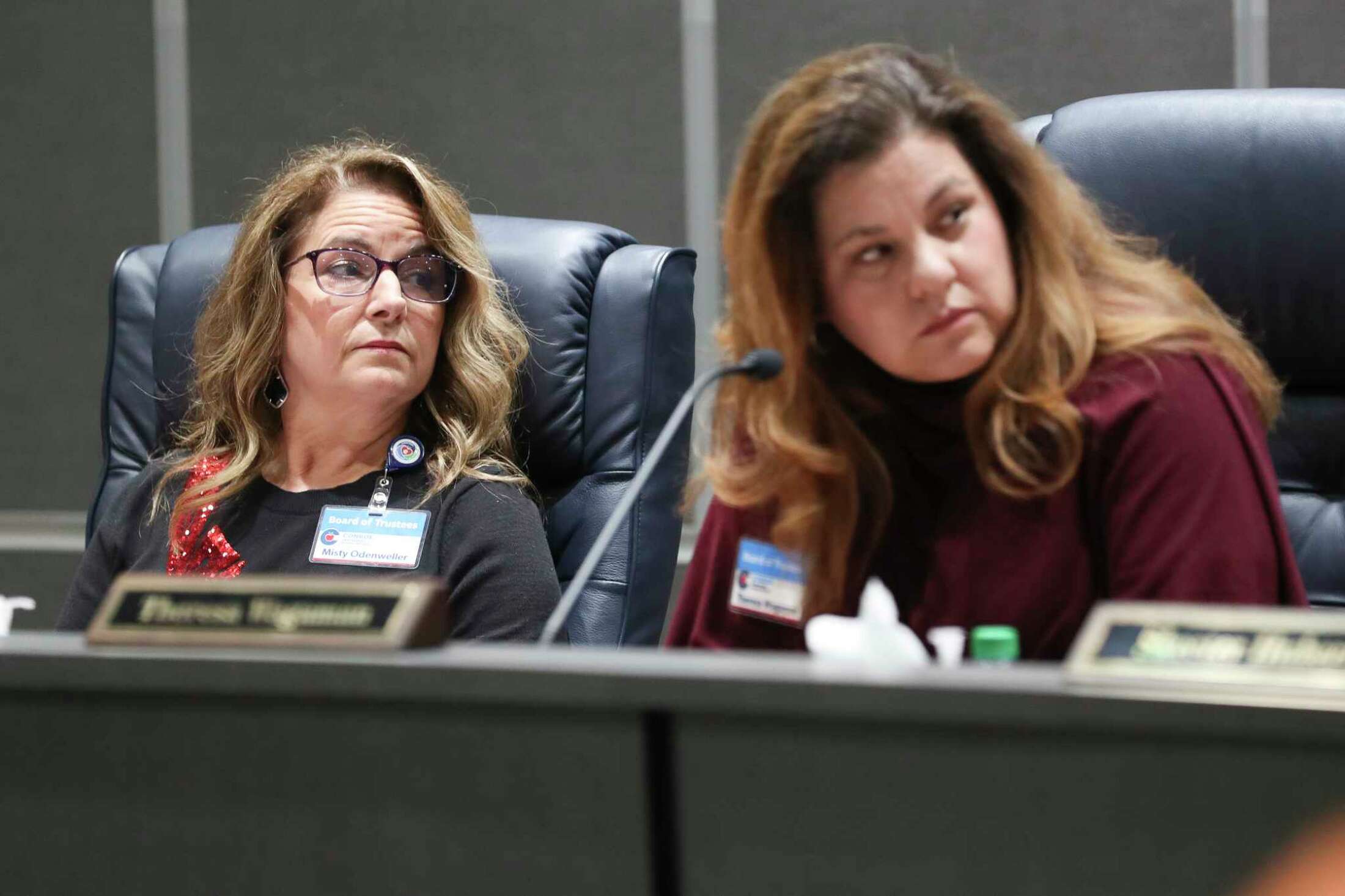 Conroe ISD 'Mama Bears' trustees vote to reject board president