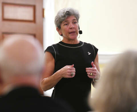 Westport Republican First Selectwoman Jen Tooker runs for CT governor