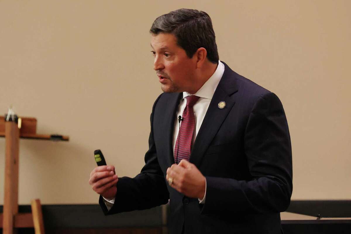 Serial killings trial of ex-Border Patrol agent heading to jury