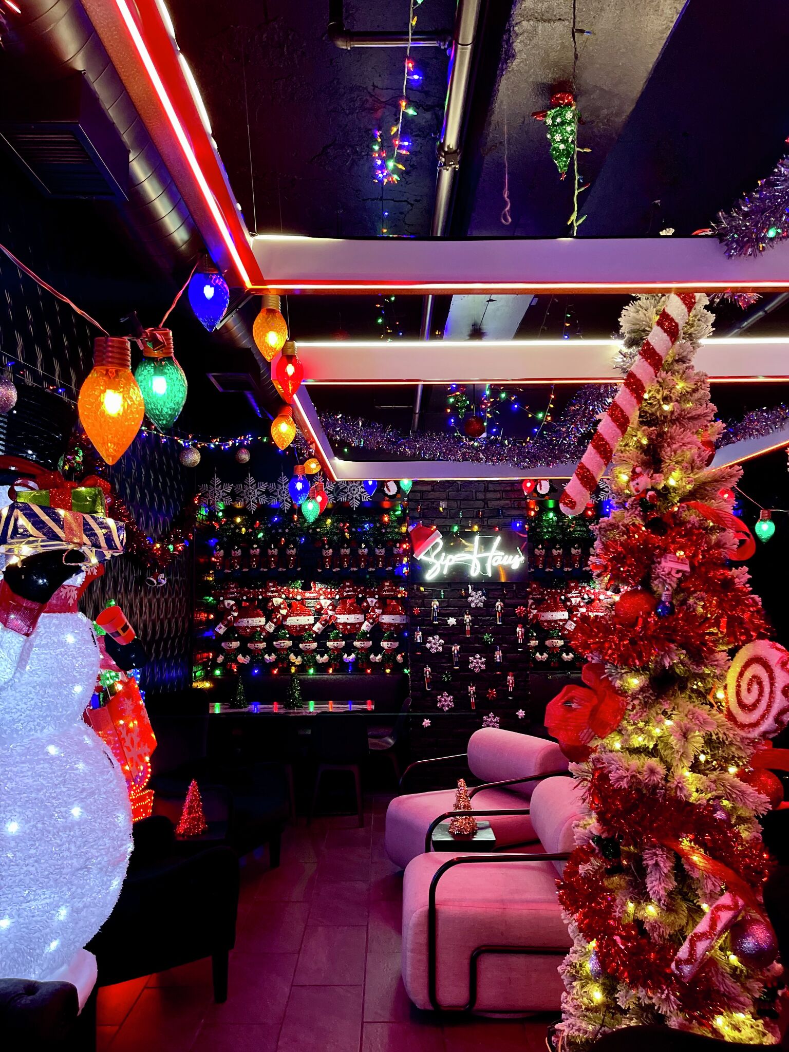 Midland cocktail bar Sip Haus goes festive during holidays