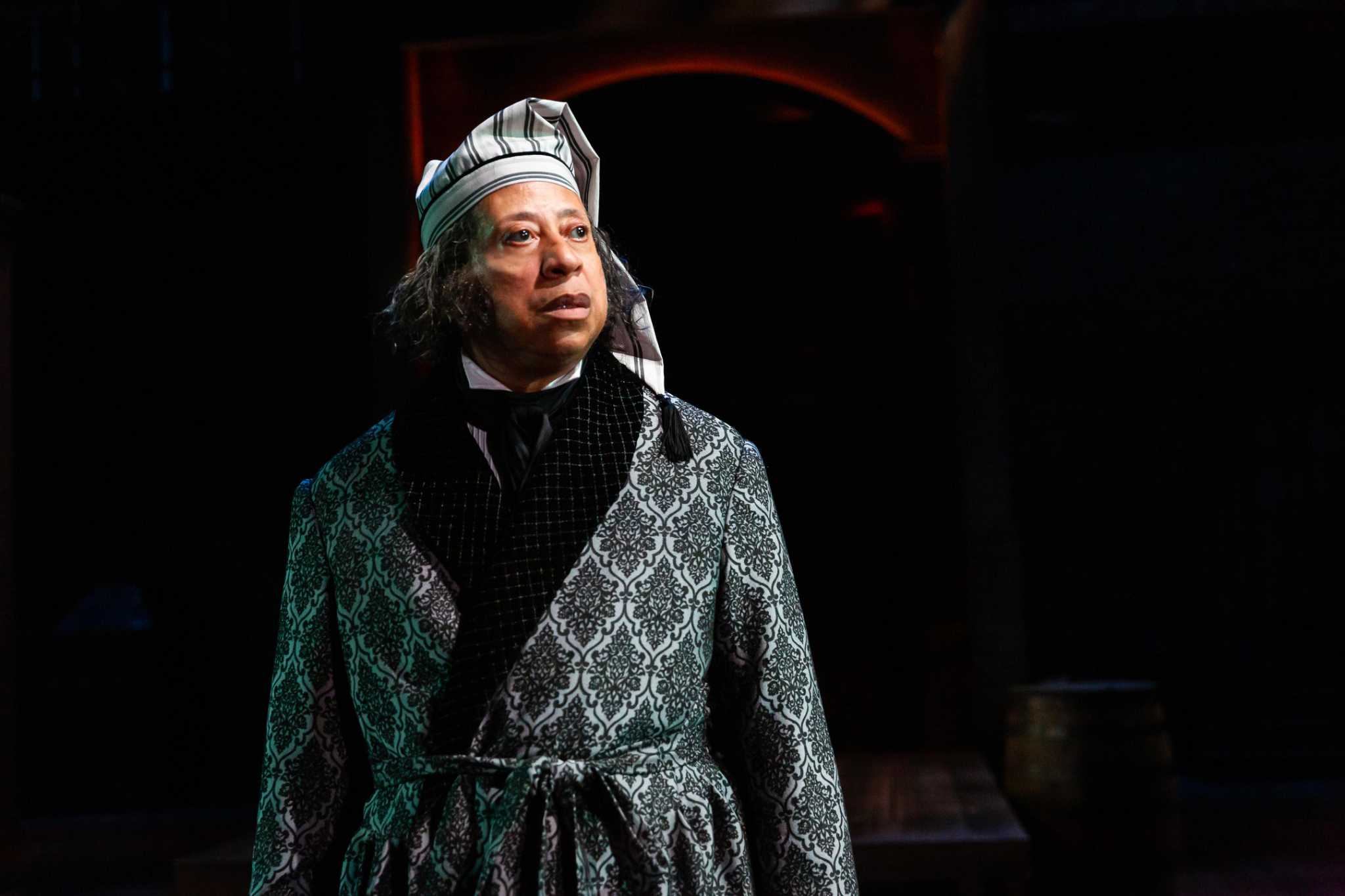 Alley’s ‘Christmas Carol’ will delight the most cynical of theater patrons