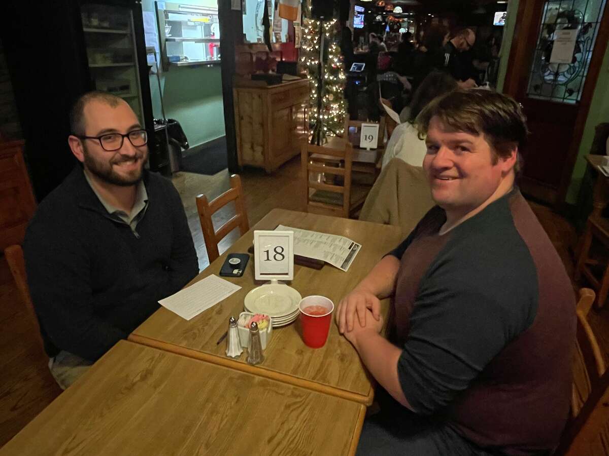 Hamden trivia host whose games drew Matt Amodio to pass the torch