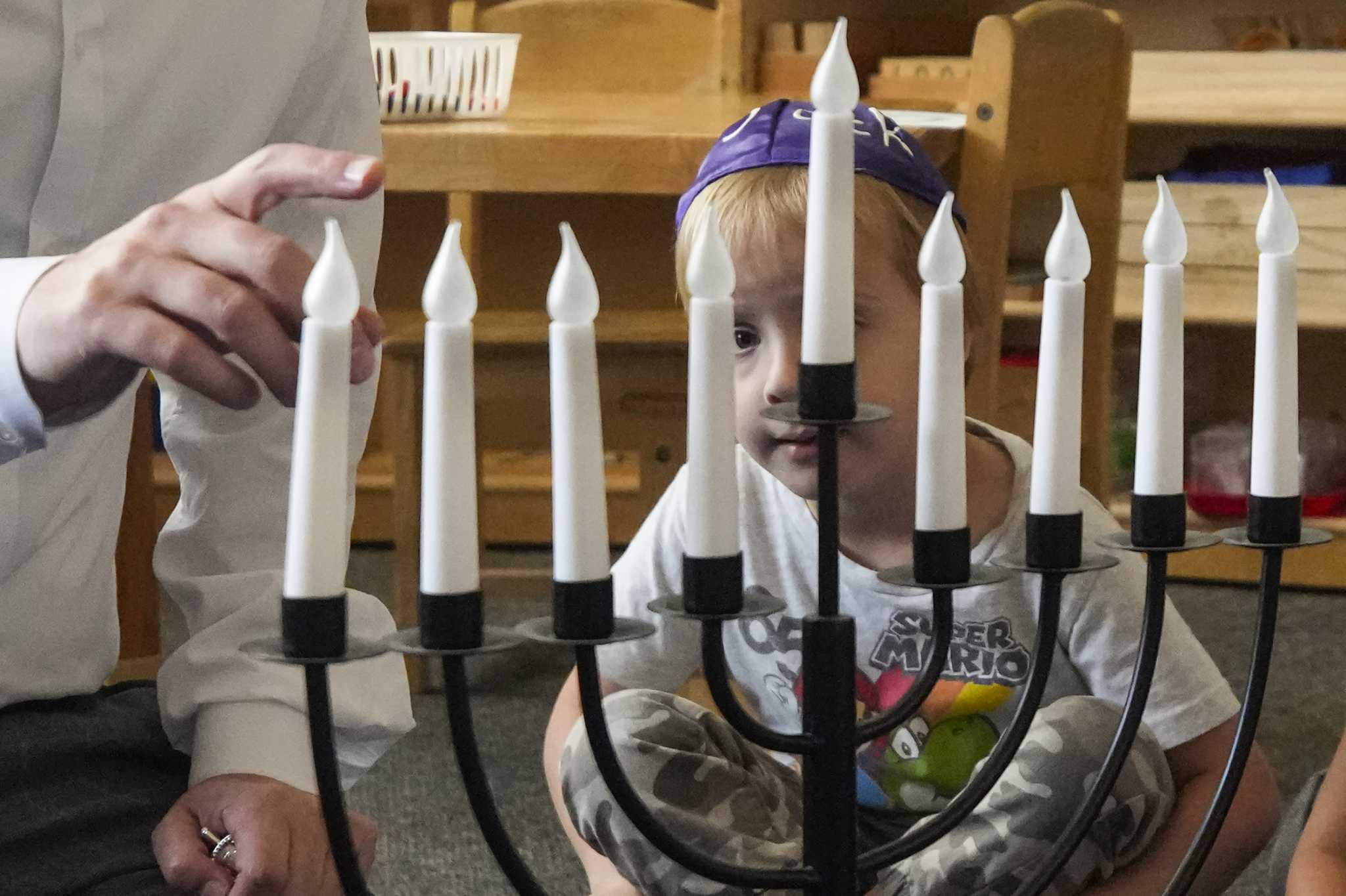 Houston's Jewish congregation Brith Shalom prepares for Hanukkah