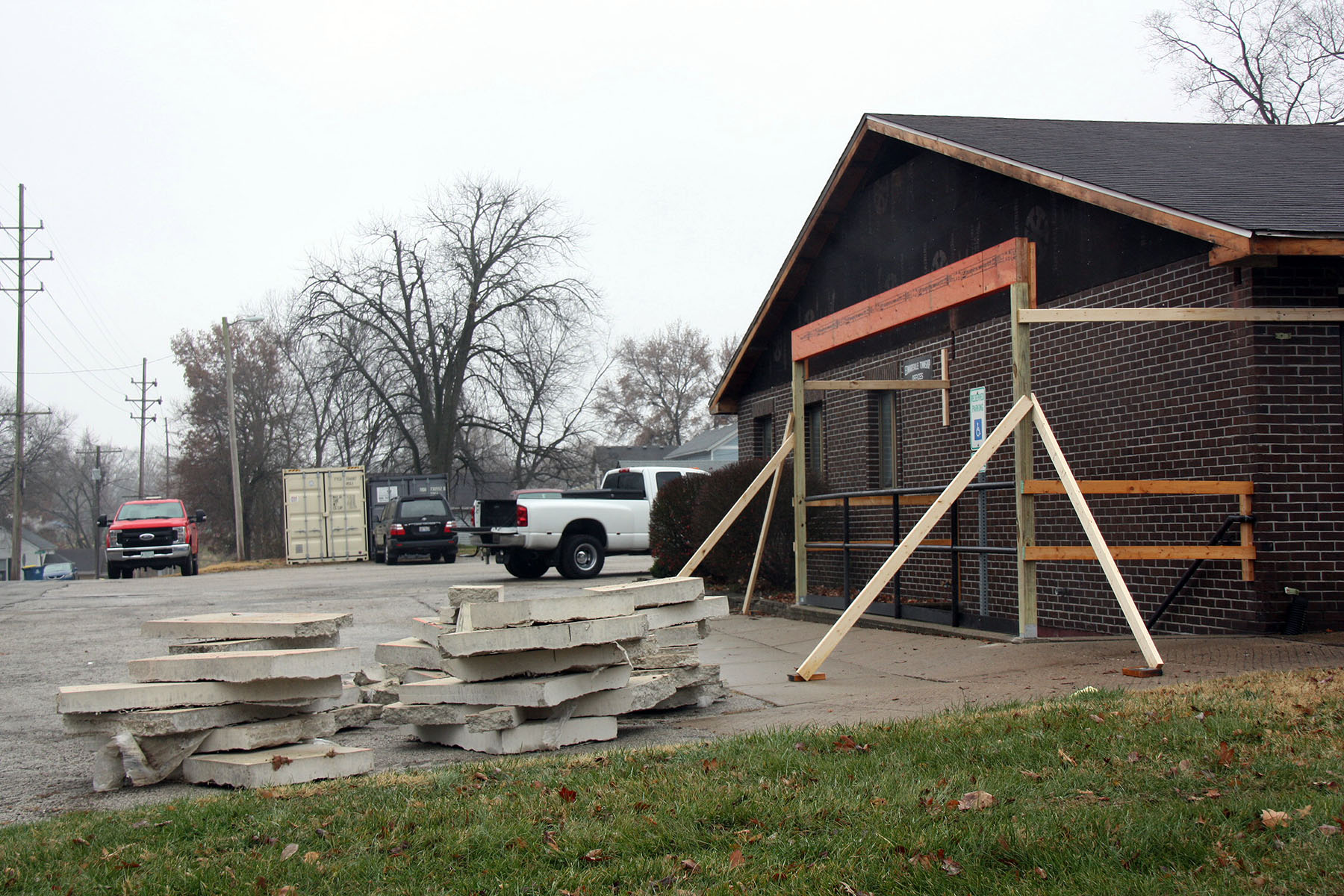 Edwardsville Township kicks off township hall construction