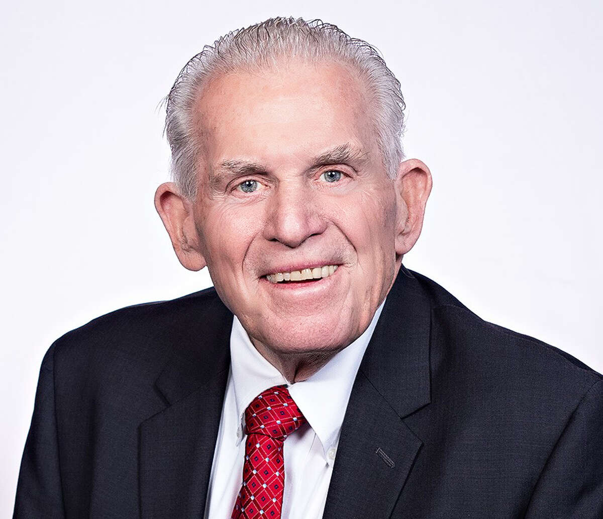 Beloved football coach, 40-year Middlesex chamber president Larry ...