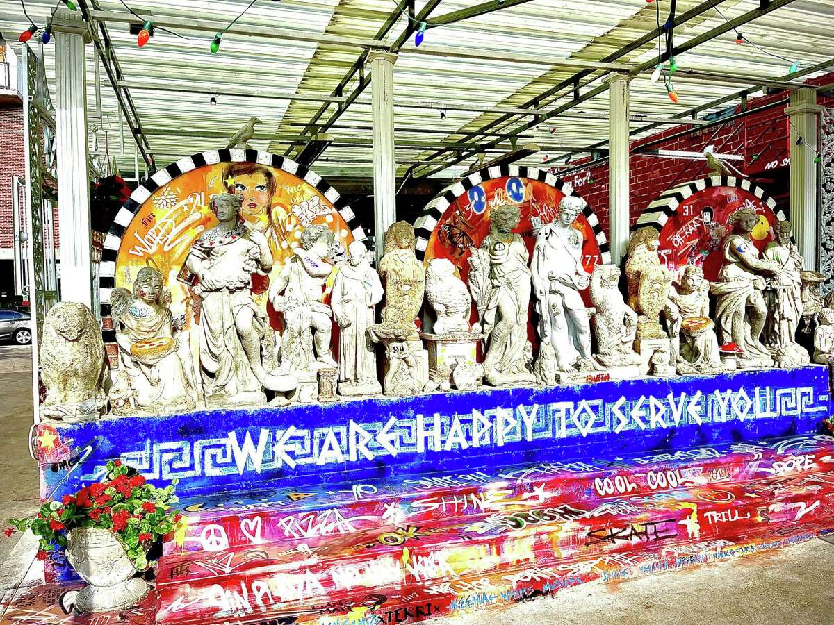 Home Slice Pizza opens today in Midtown Houston