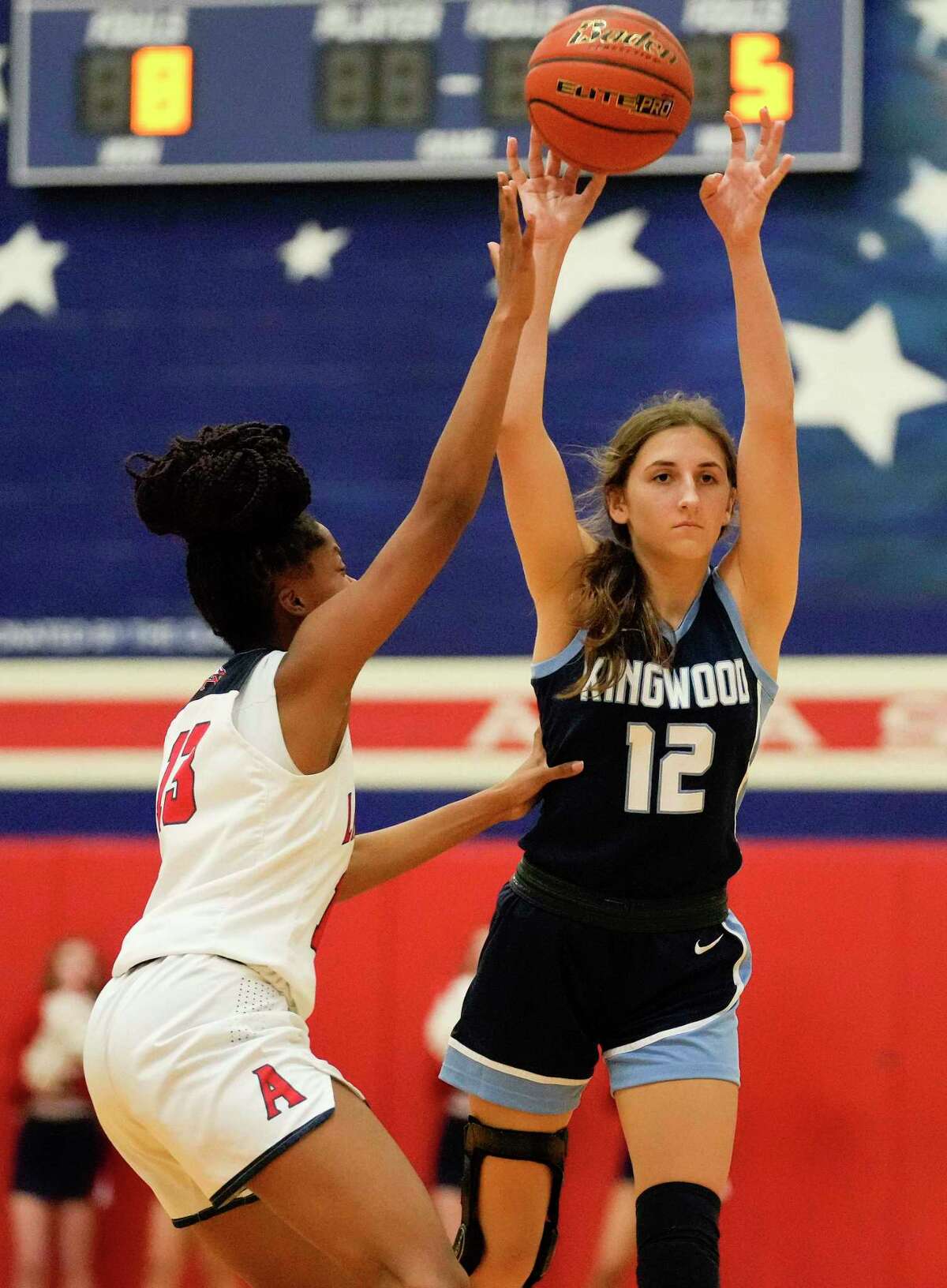 Kingwood Mustangs rout Atascocita Eagles in district opener