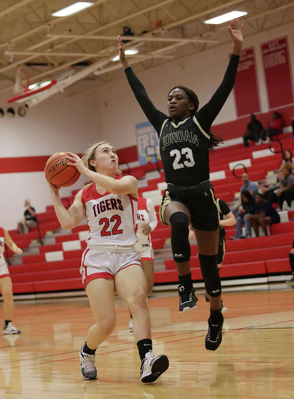 Katy Tigers defeat Jordan Warriors for 11th straight victory