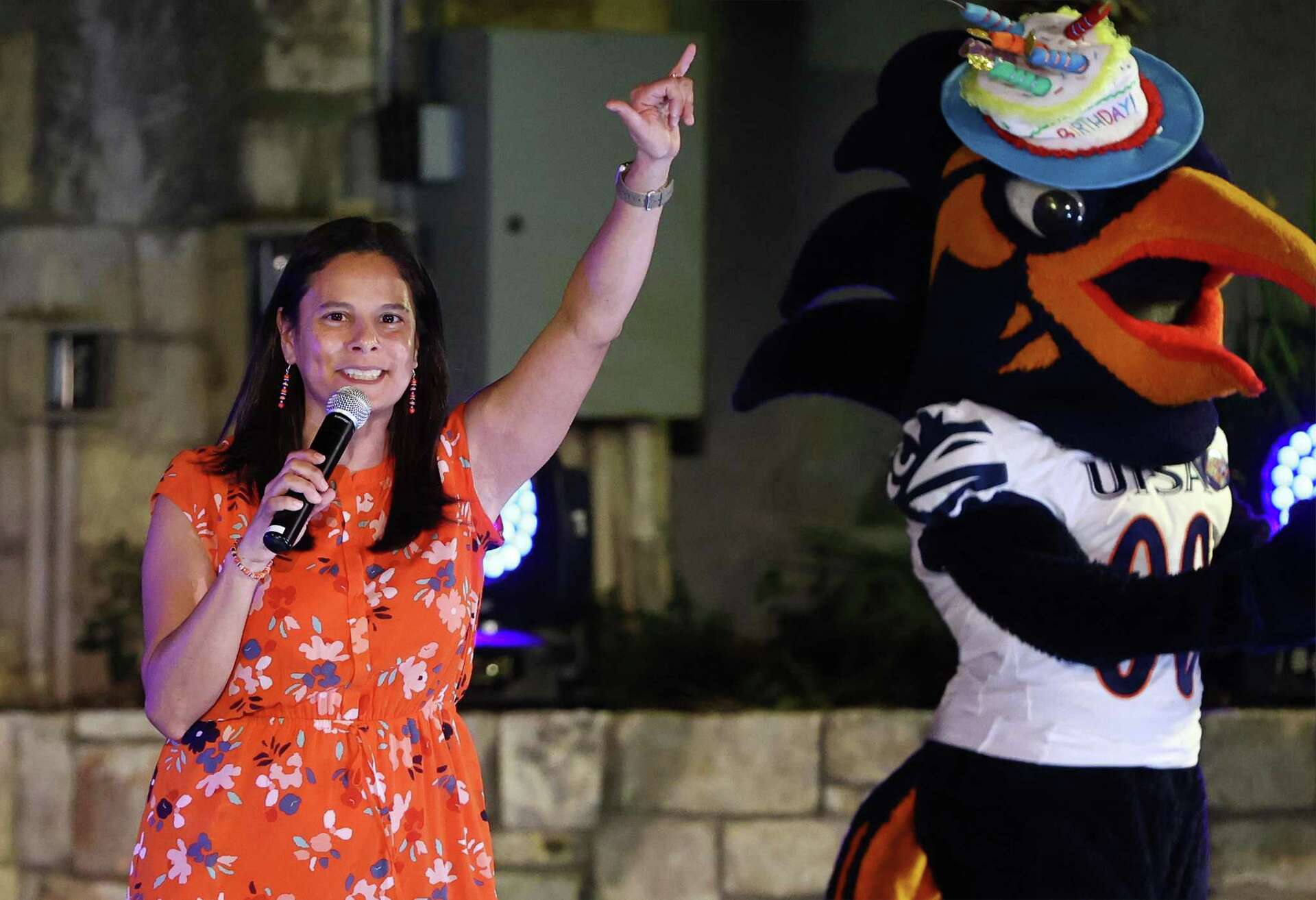UTSA's Lisa Campos planning for new staff as focus on NIL grows