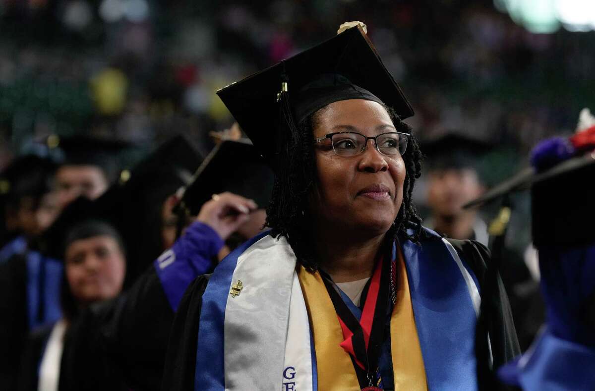 UH-Downtown graduation rates targeted for growth