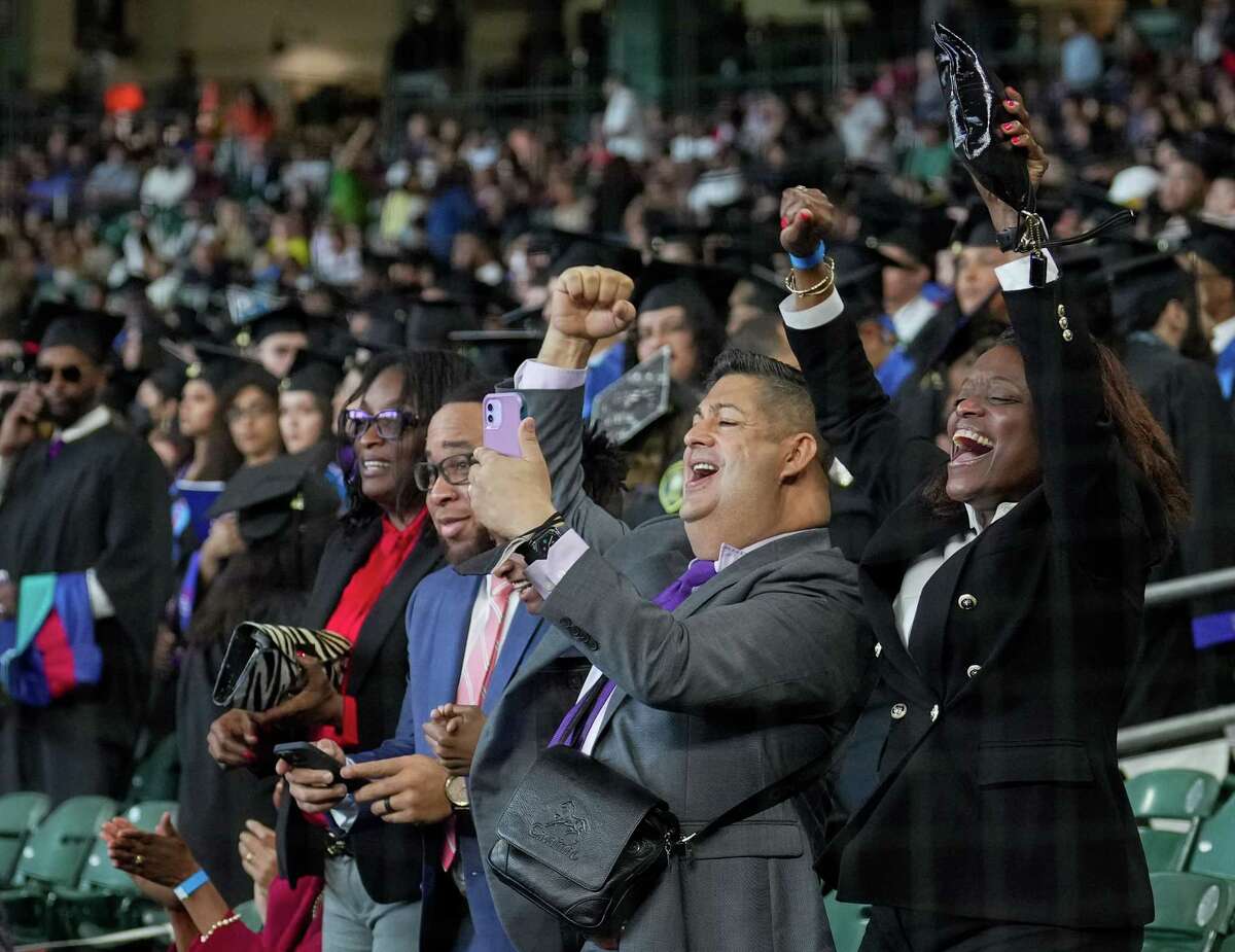 UH-Downtown graduation rates targeted for growth