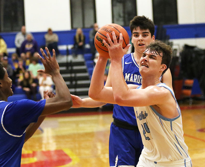 Ayden Kanallakan scores 21 points to lead Jersey past Highland