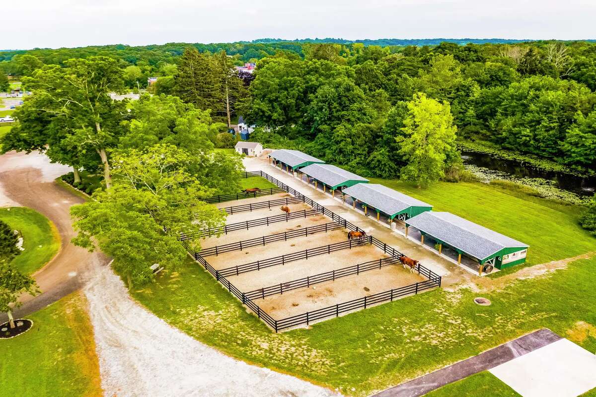 $1.8M farm in Clinton has three rings for horse competitions