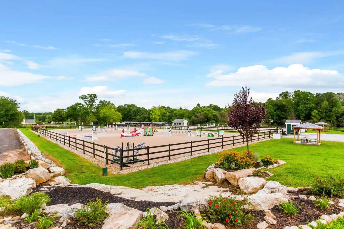 $1.8M farm in Clinton has three rings for horse competitions