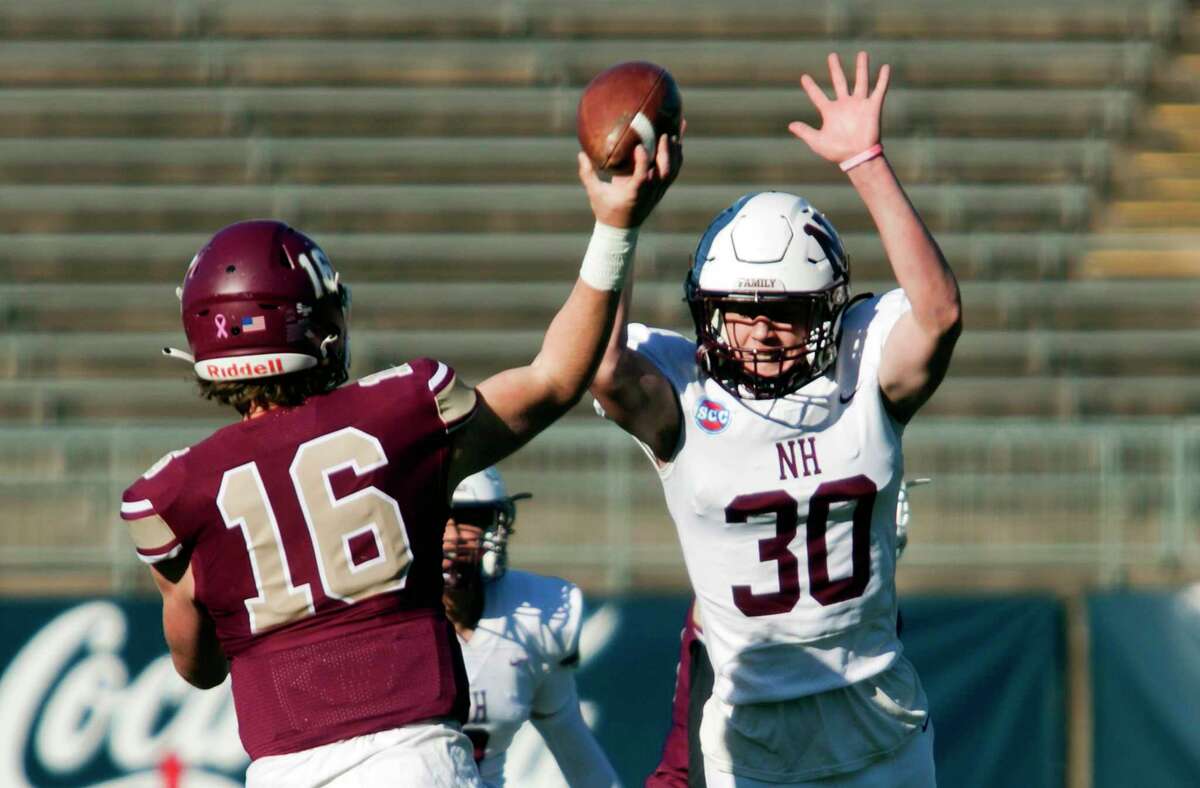 North Haven beats Killingly in Class MM CT high school football final