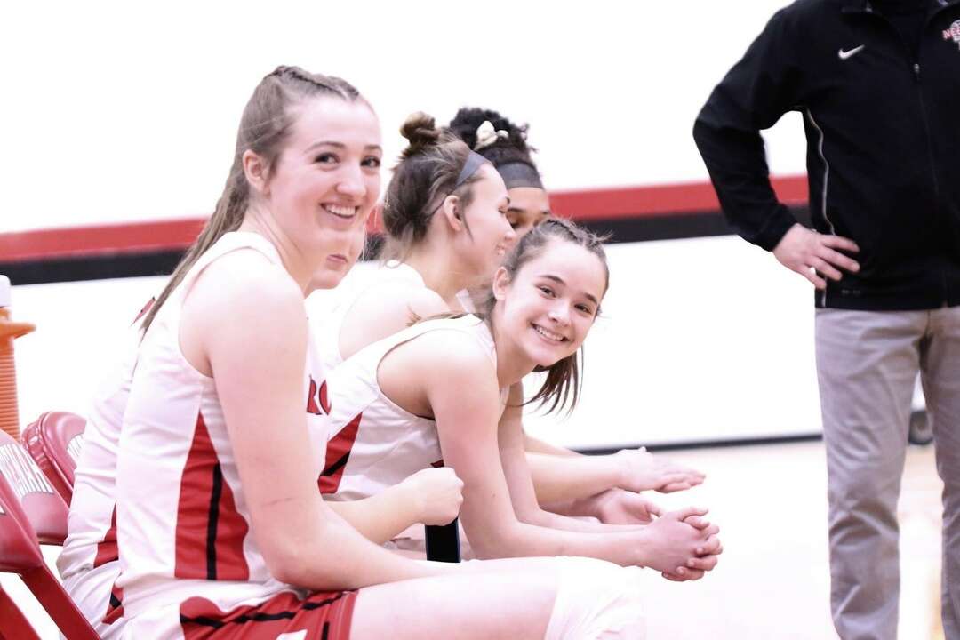 UConn commits Morgan Cheli, Allie Ziebell Naismith All-Americans