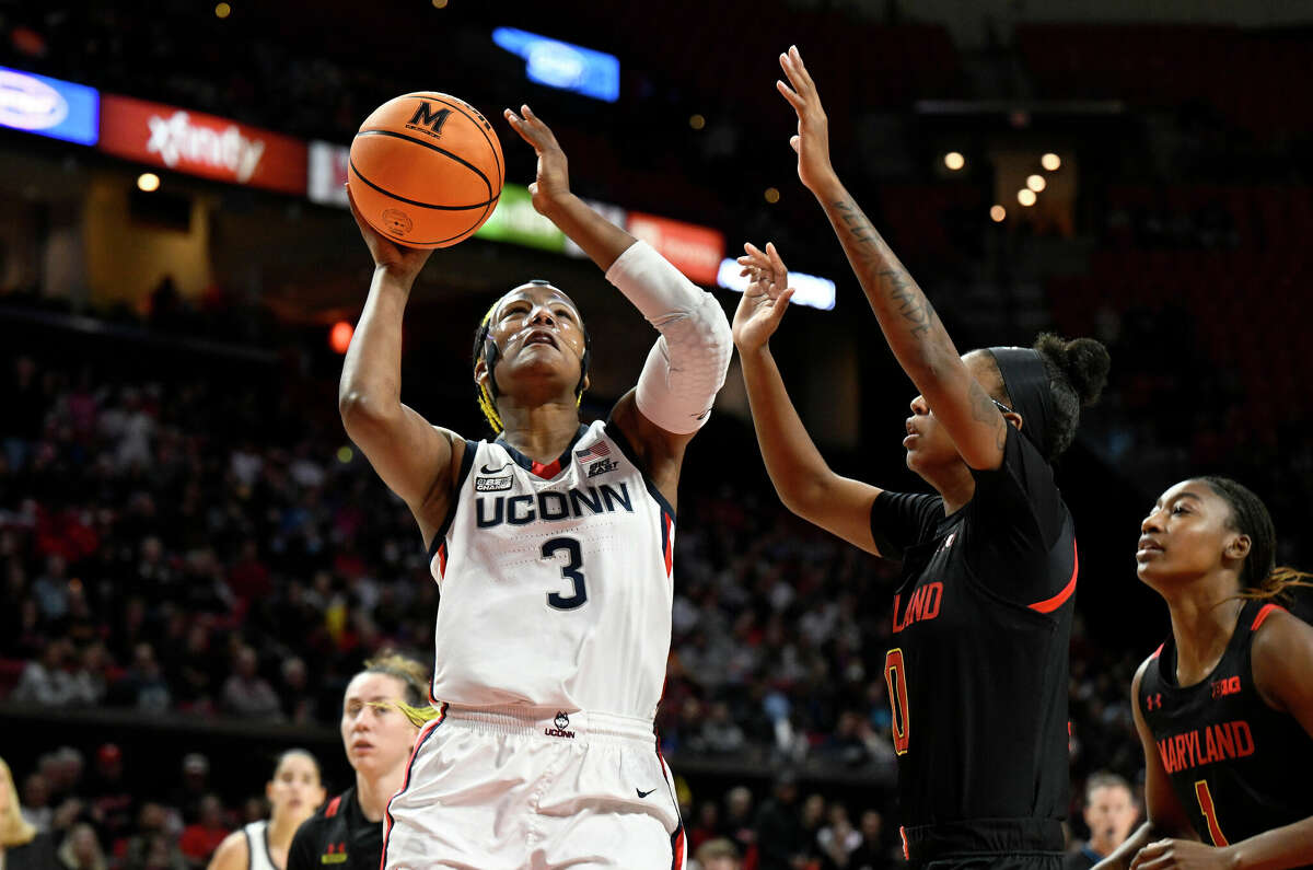 UConn's Aaliyah Edwards having best career start for Huskies