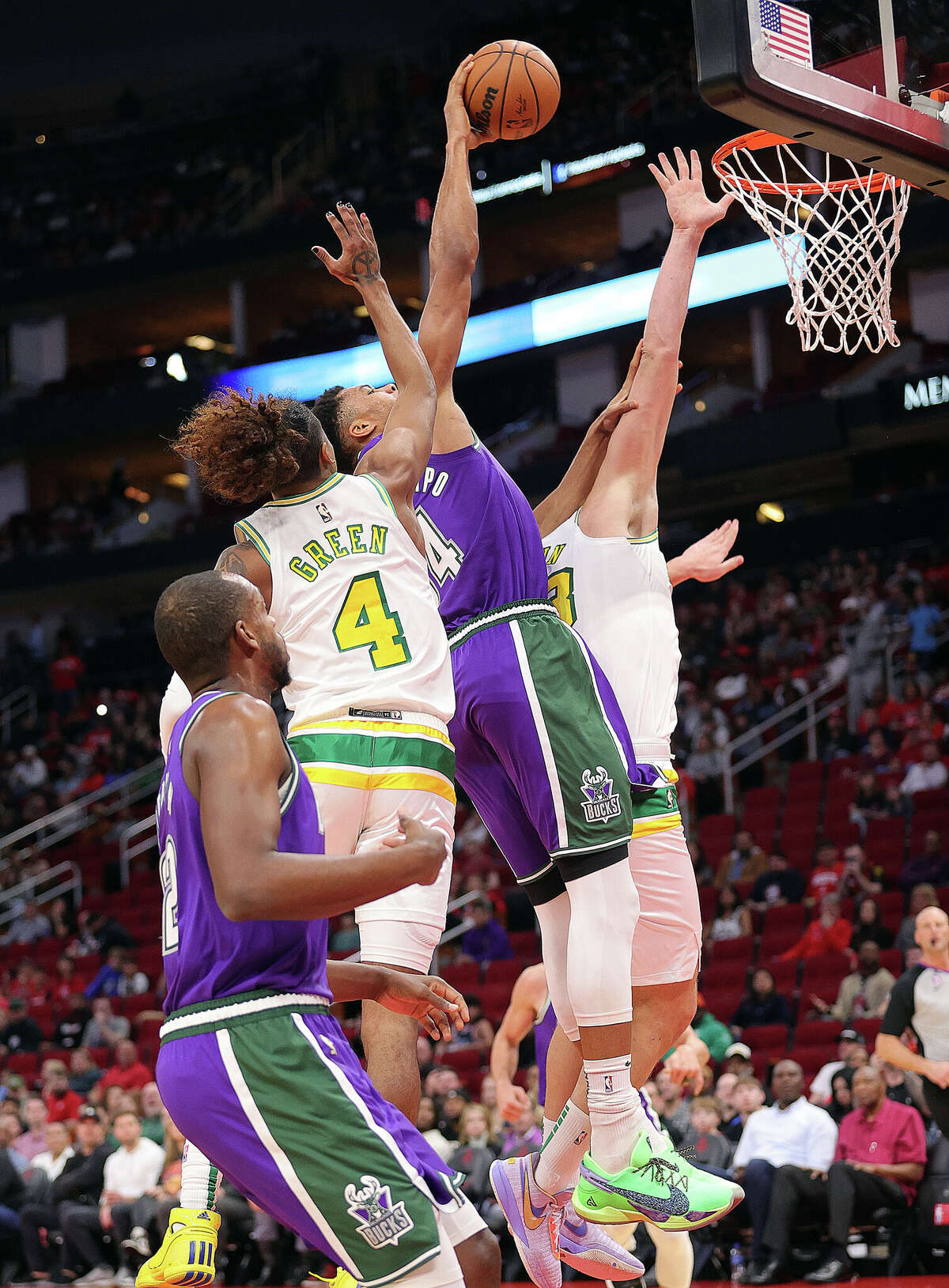 Houston Rockets show vastly improved defense in Bucks rematch