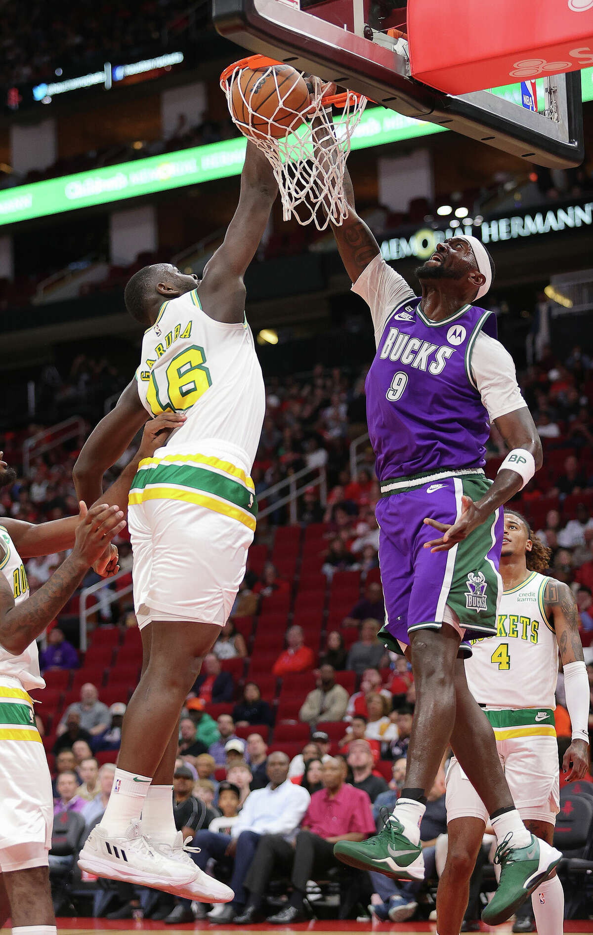 Houston Rockets keep rolling at home with win vs. Milwaukee Bucks