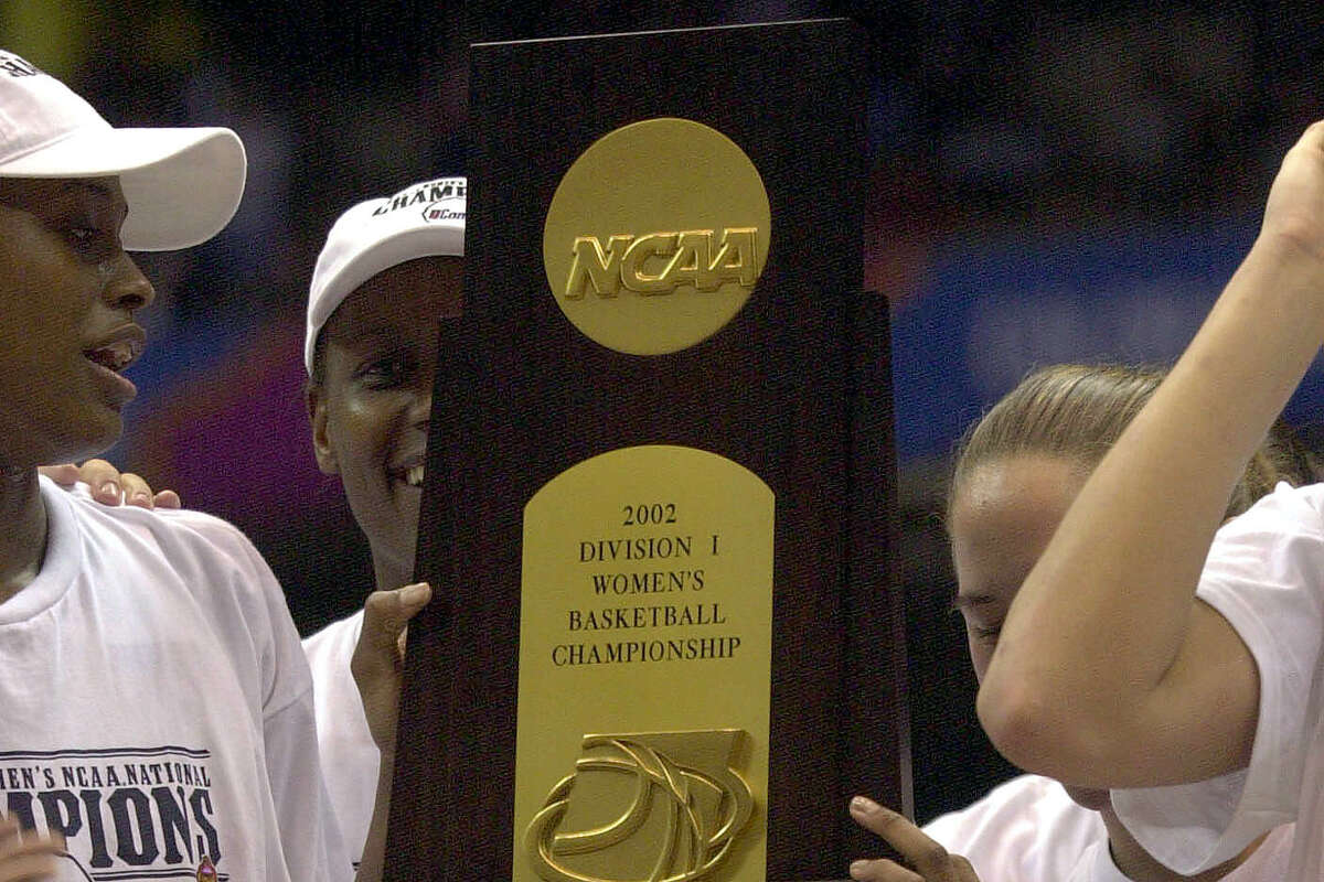 UConn women's basketball 00s All-Decade team: Bird, Taurasi, Moore