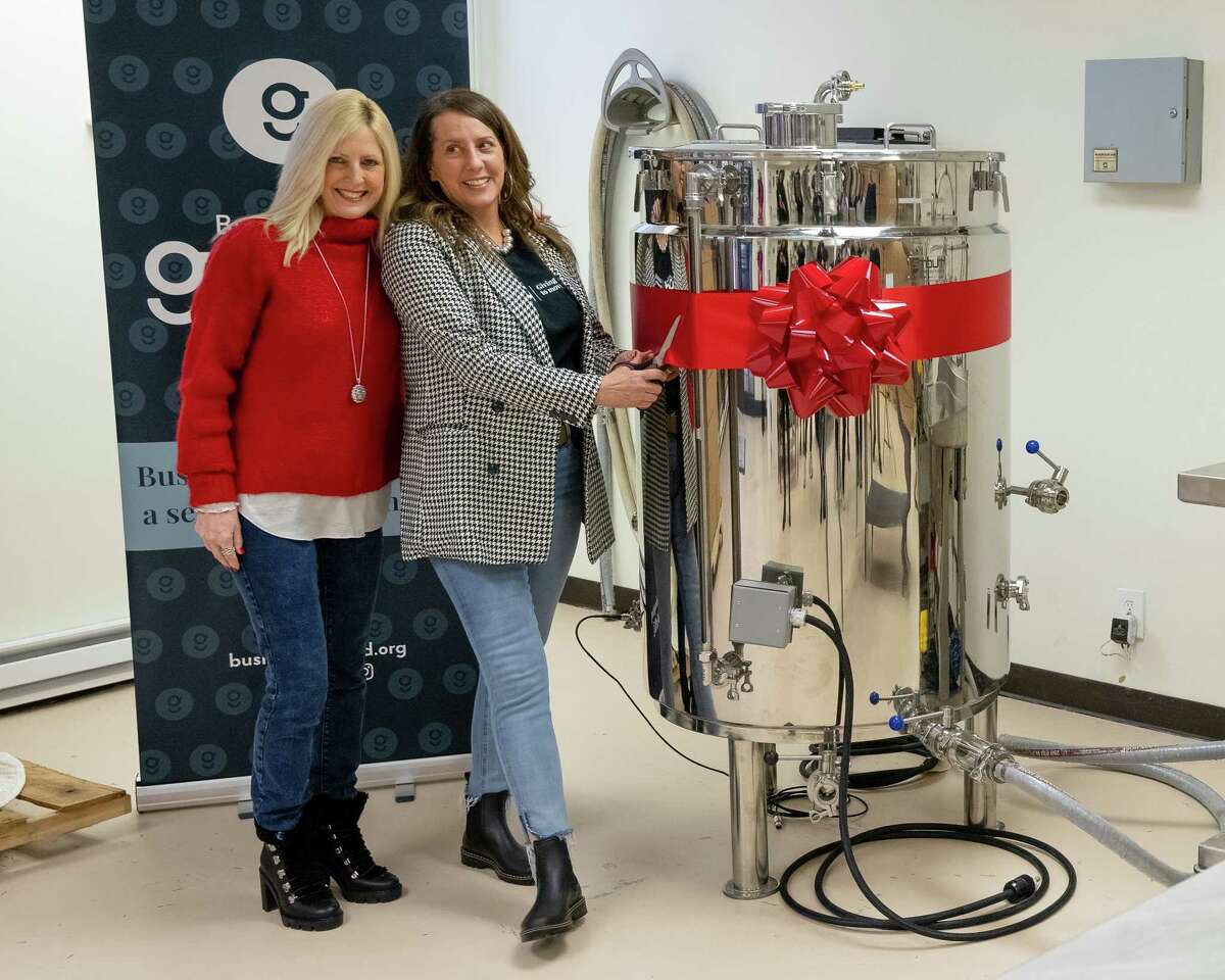 Nani's Iced Tea expand in Albany