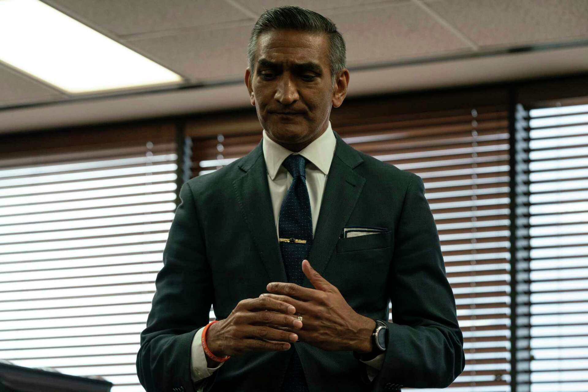 Alamdar Hamdani sworn in as U.S. Attorney for Southern District of Texas
