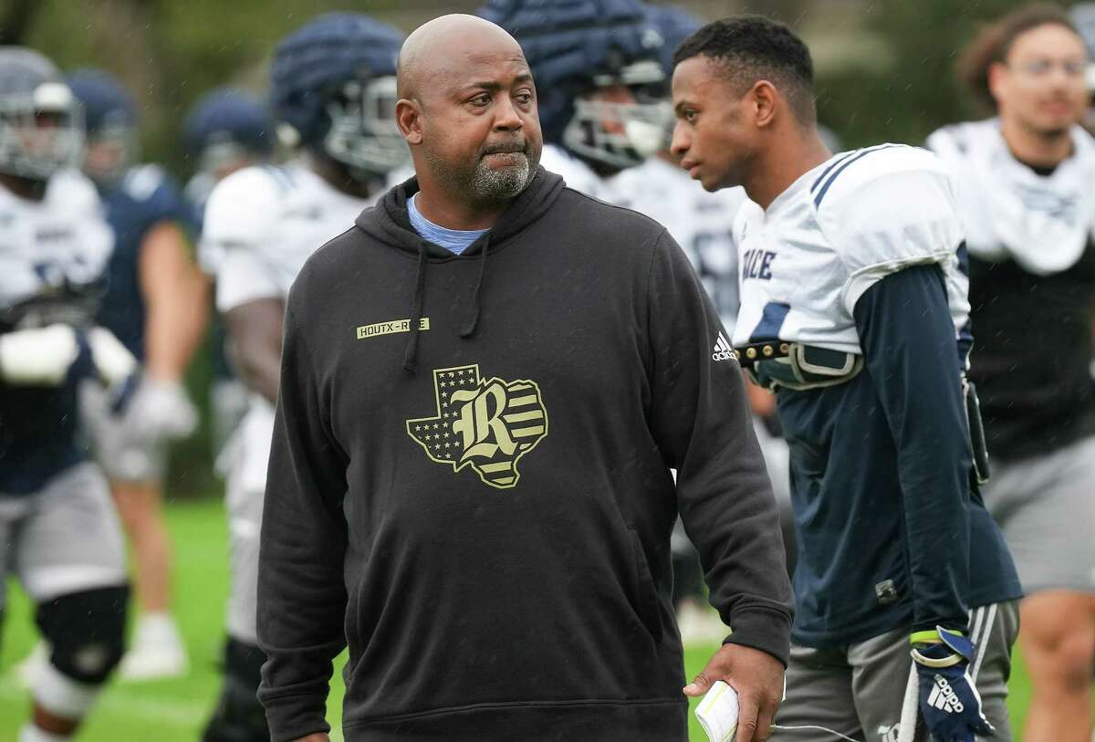 Rice football coach back on field after lung, kidney transplant