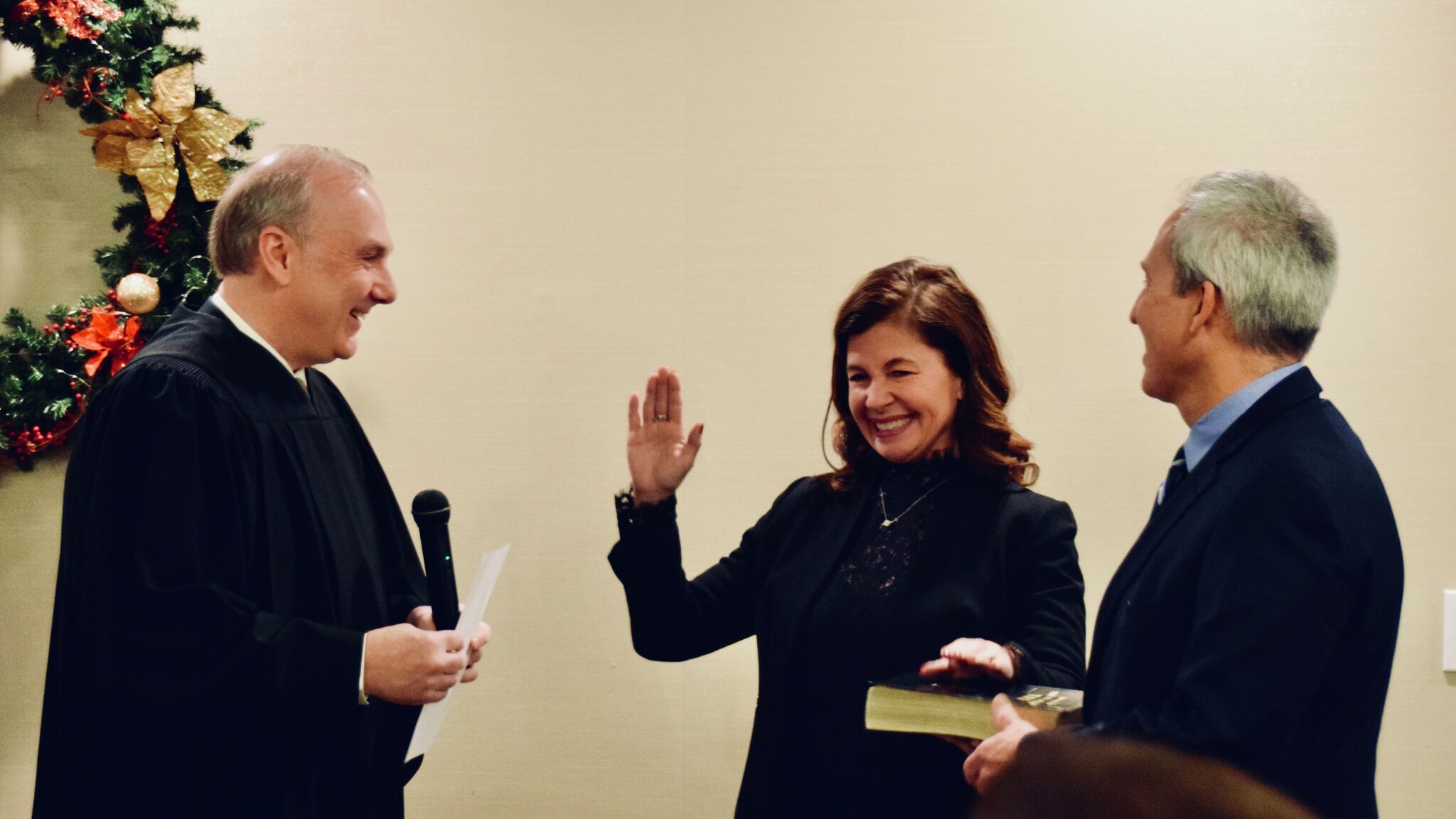 Kristen McDonald Rivet ceremonially sworn in as State Senator in Saginaw